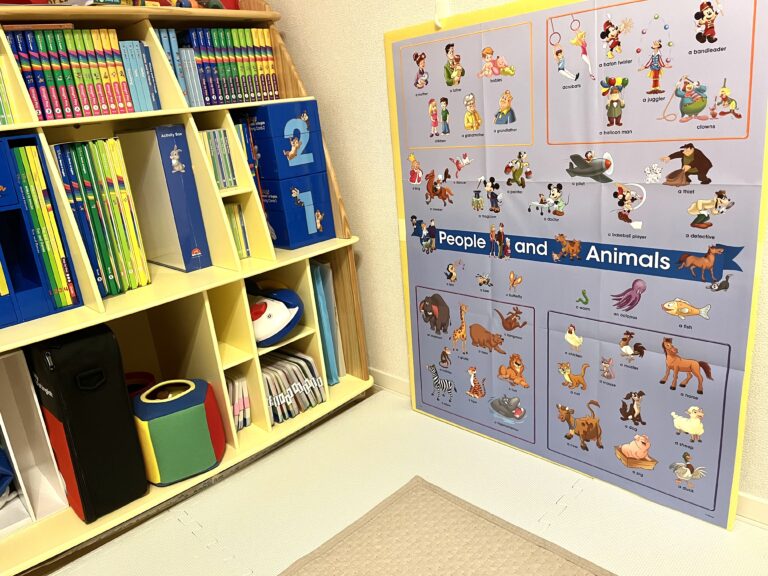 【DWE内職】省スペースでシングアロングの簡単ポスター内職！ | DWEのへや